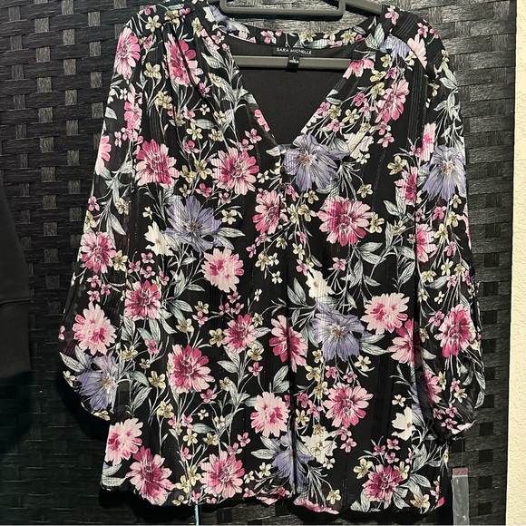 Sara Michelle | Tops | Sara Michelle Sleeve Bubble Hemmed Top | Poshmark